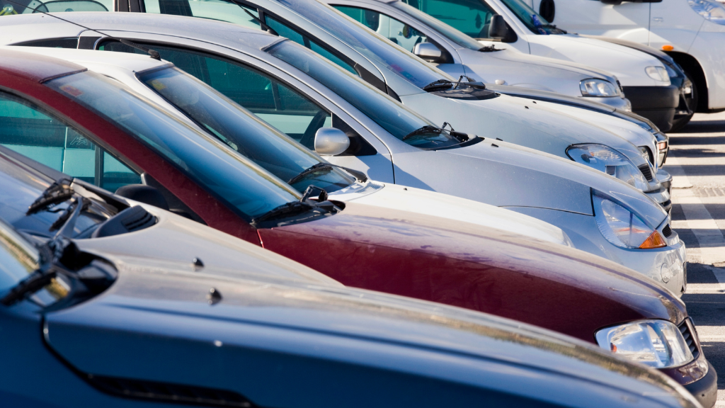 Shuttle ή Valet; Ποια Υπηρεσία Parking Ταιριάζει Καλύτερα στο Ταξίδι ...